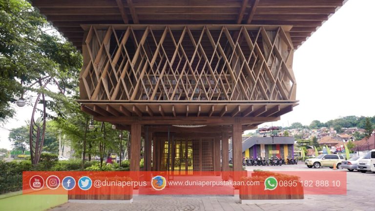 Microlibrary Warak Kayu, Perpustakaan Mini yang Mendunia